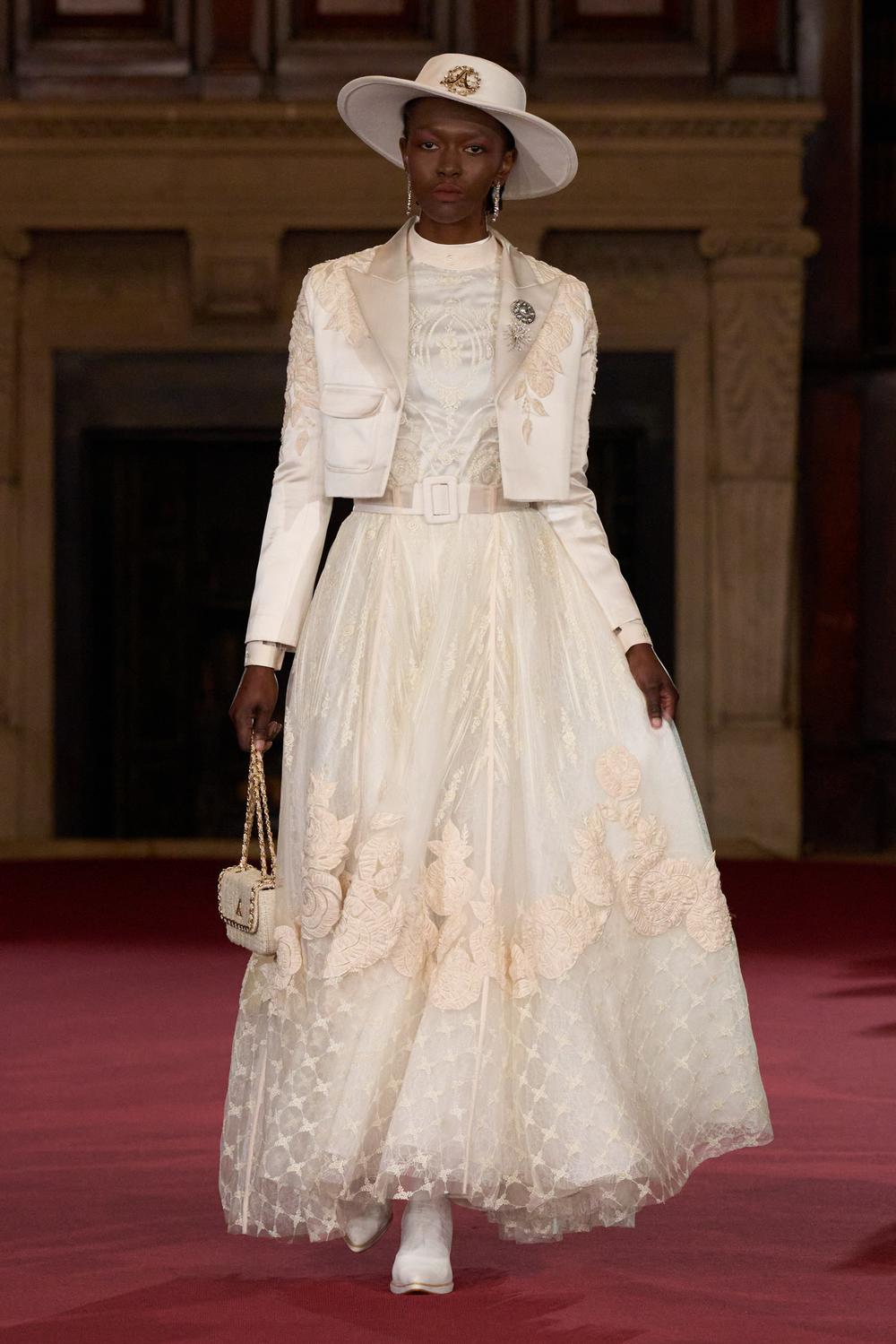 Défilé - Ayu dyah andari - Prêt à porter Printemps-Eté 2024