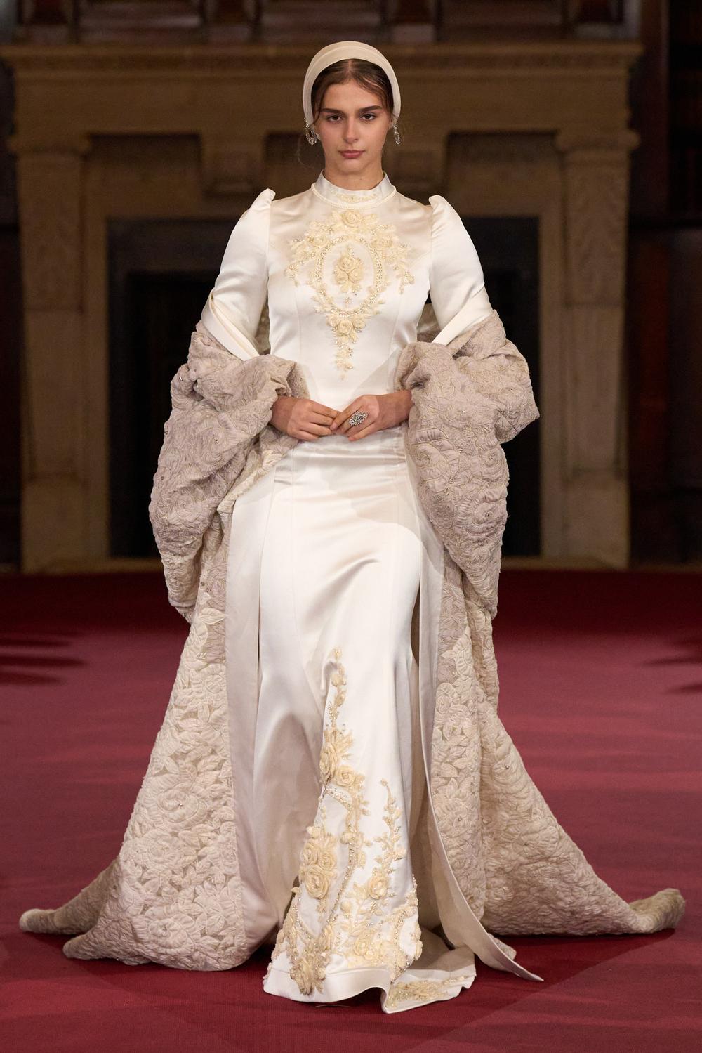 Défilé - Ayu dyah andari - Prêt à porter Printemps-Eté 2024