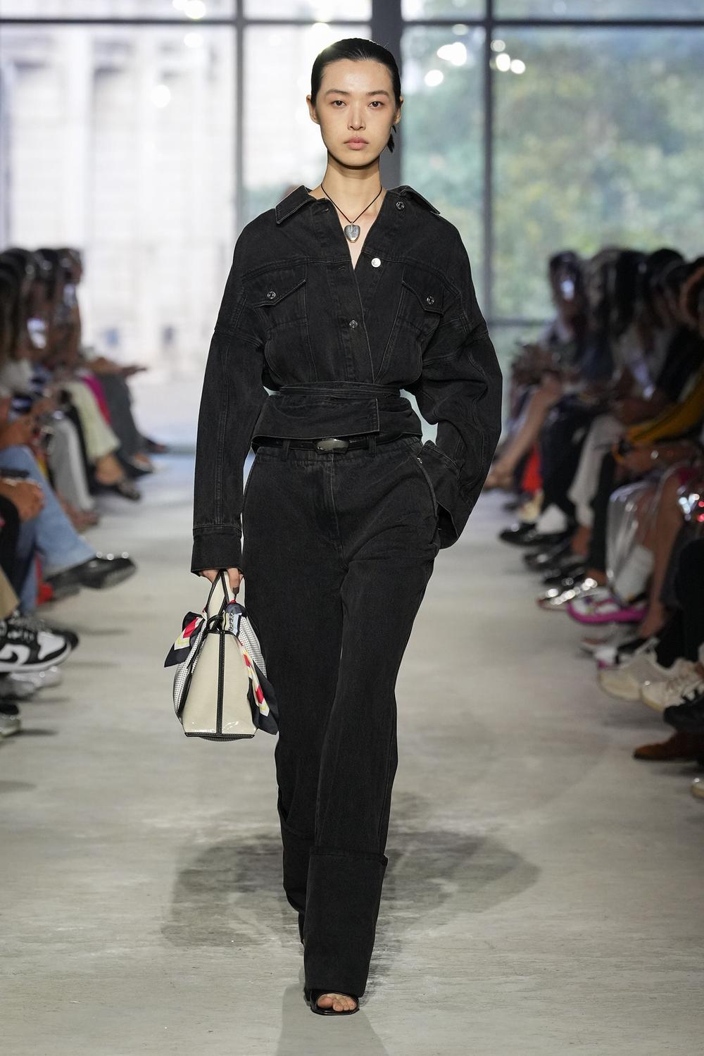 Défilé - 3.1 phillip lim - Prêt à porter Printemps-Eté 2024