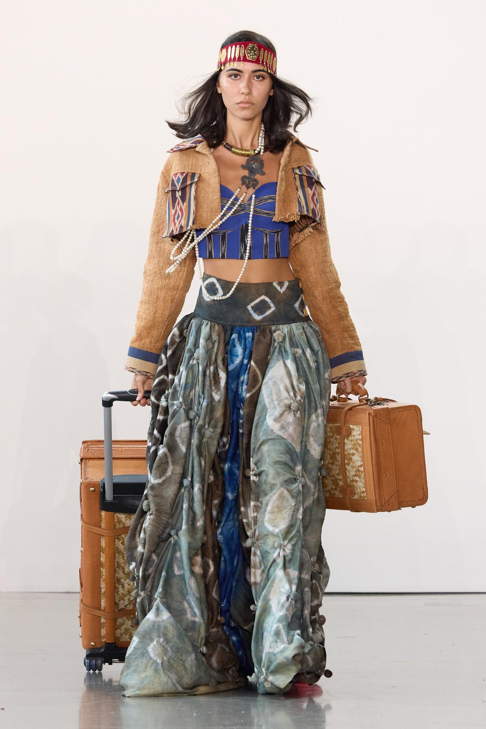 Défilé - Merdi sihombing - Prêt à porter Printemps-Eté 2024