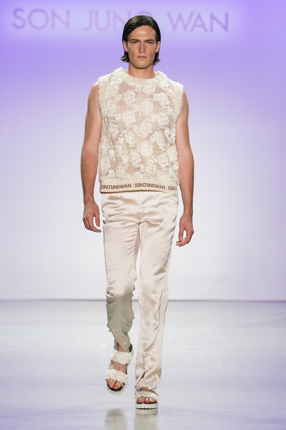 Défilé - Son jung wan - Prêt à porter Printemps-Eté 2024