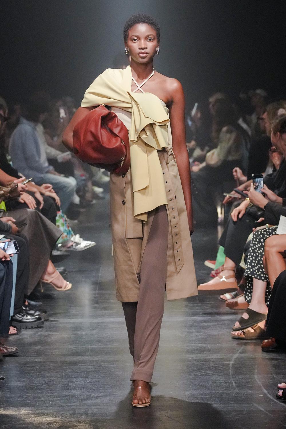 Défilé - Rokh - Prêt à porter Printemps-Eté 2024