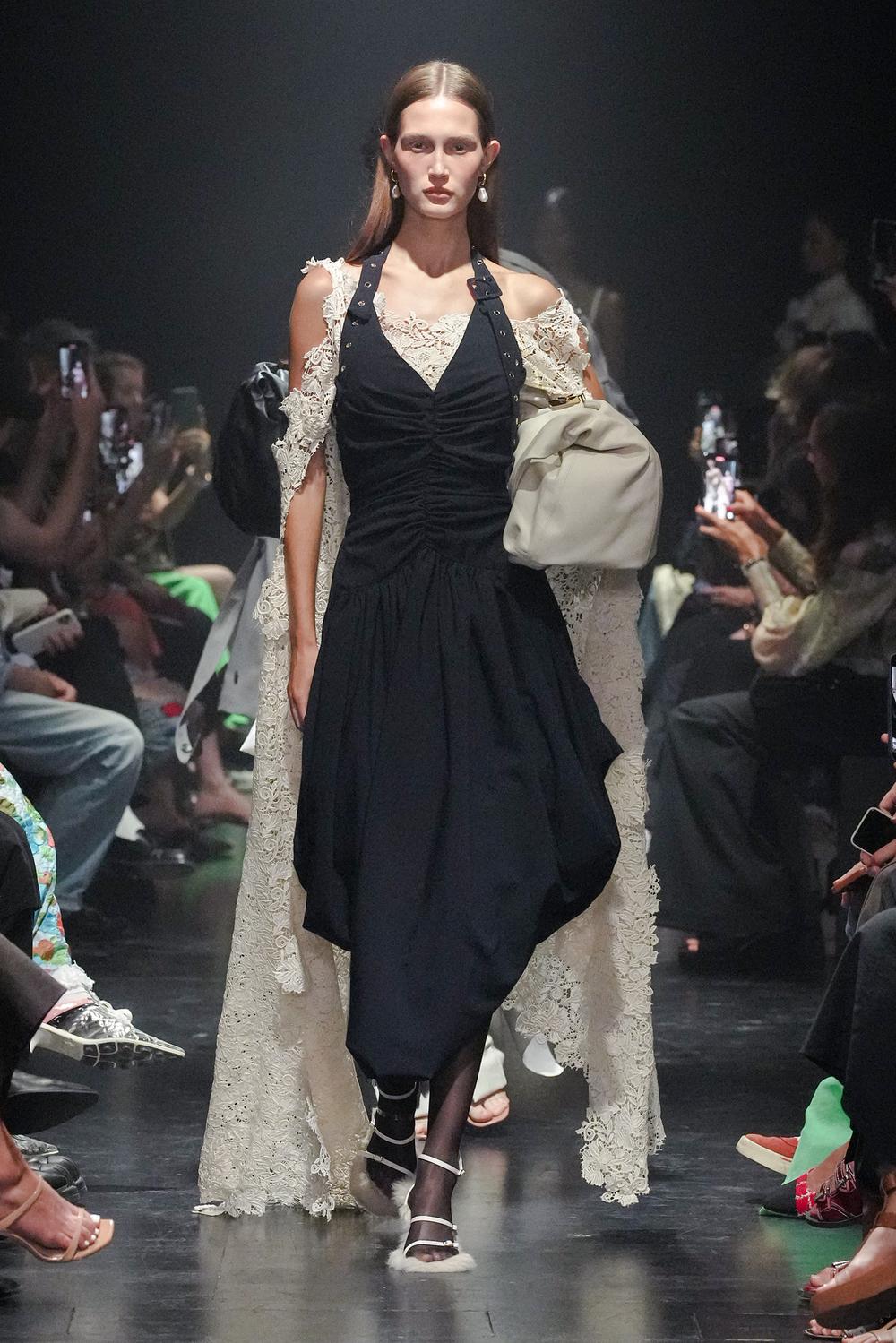 Défilé - Rokh - Prêt à porter Printemps-Eté 2024