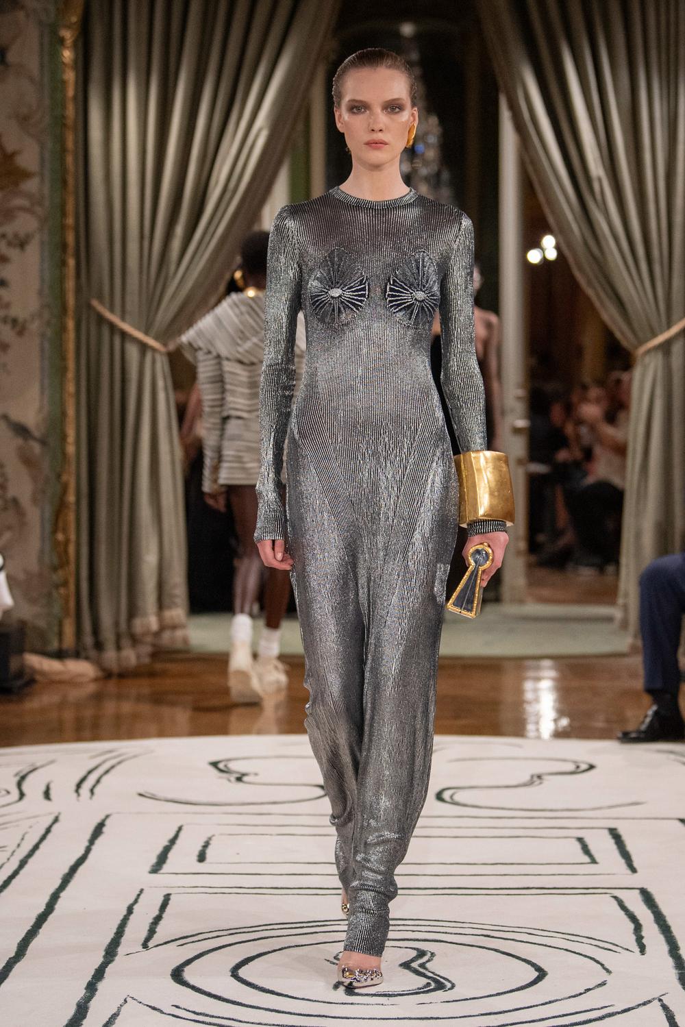 Défilé - Schiaparelli - Prêt à porter Printemps-Eté 2024
