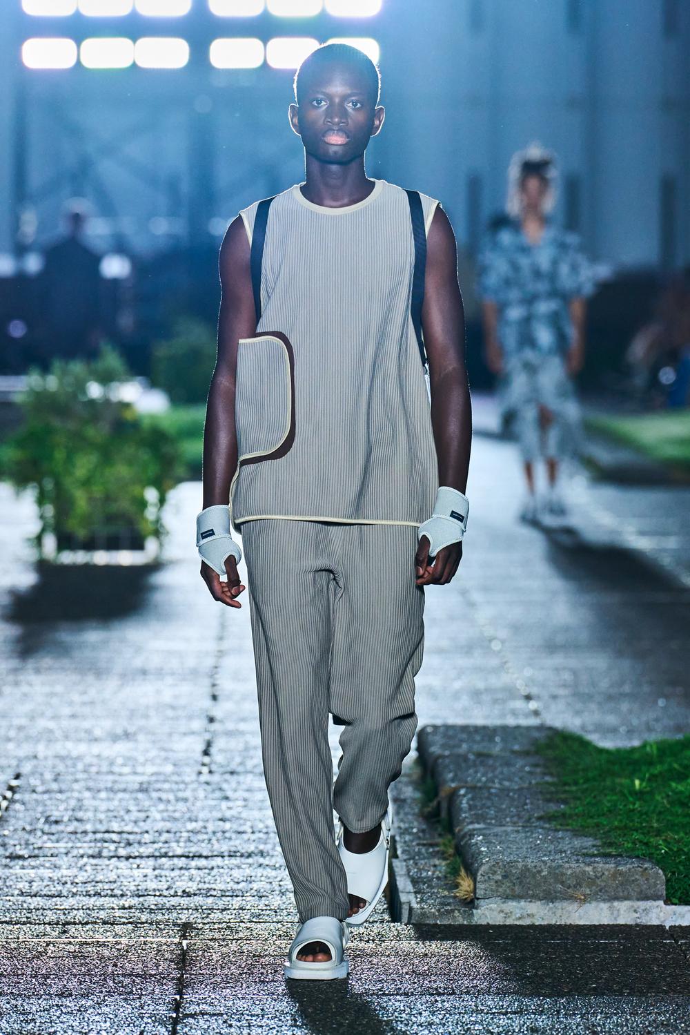 Défilé - Meanswhile - Prêt à porter Printemps-Eté 2024