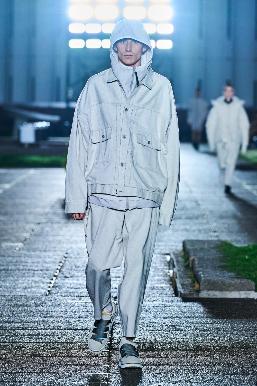 Défilé - Meanswhile - Prêt à porter Printemps-Eté 2024