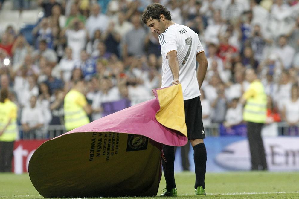 Raul, une légende du foot en dix-huit clichés