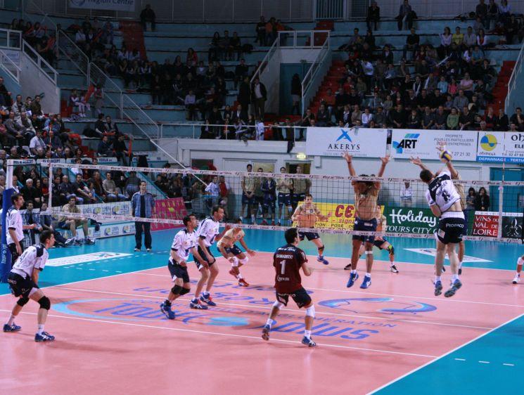 Tours Volley-Ball-Paris Volley
