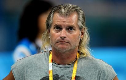 Lucas pique sa crise