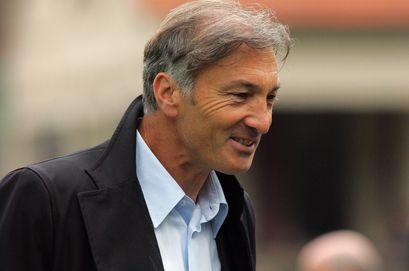 Mombaerts prend les Espoirs