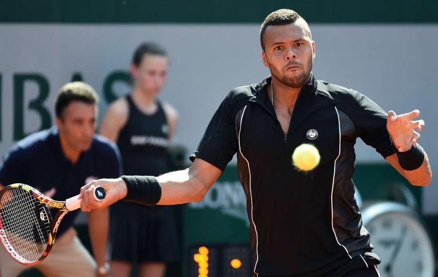 Tsonga passe facile