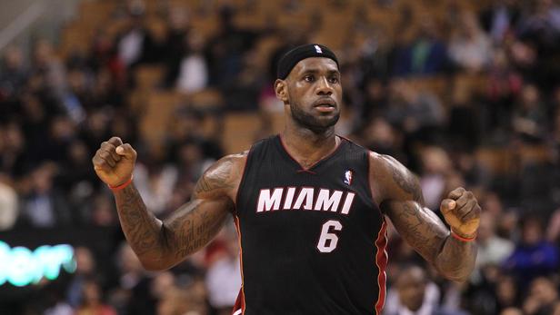 James, prime à la régularité